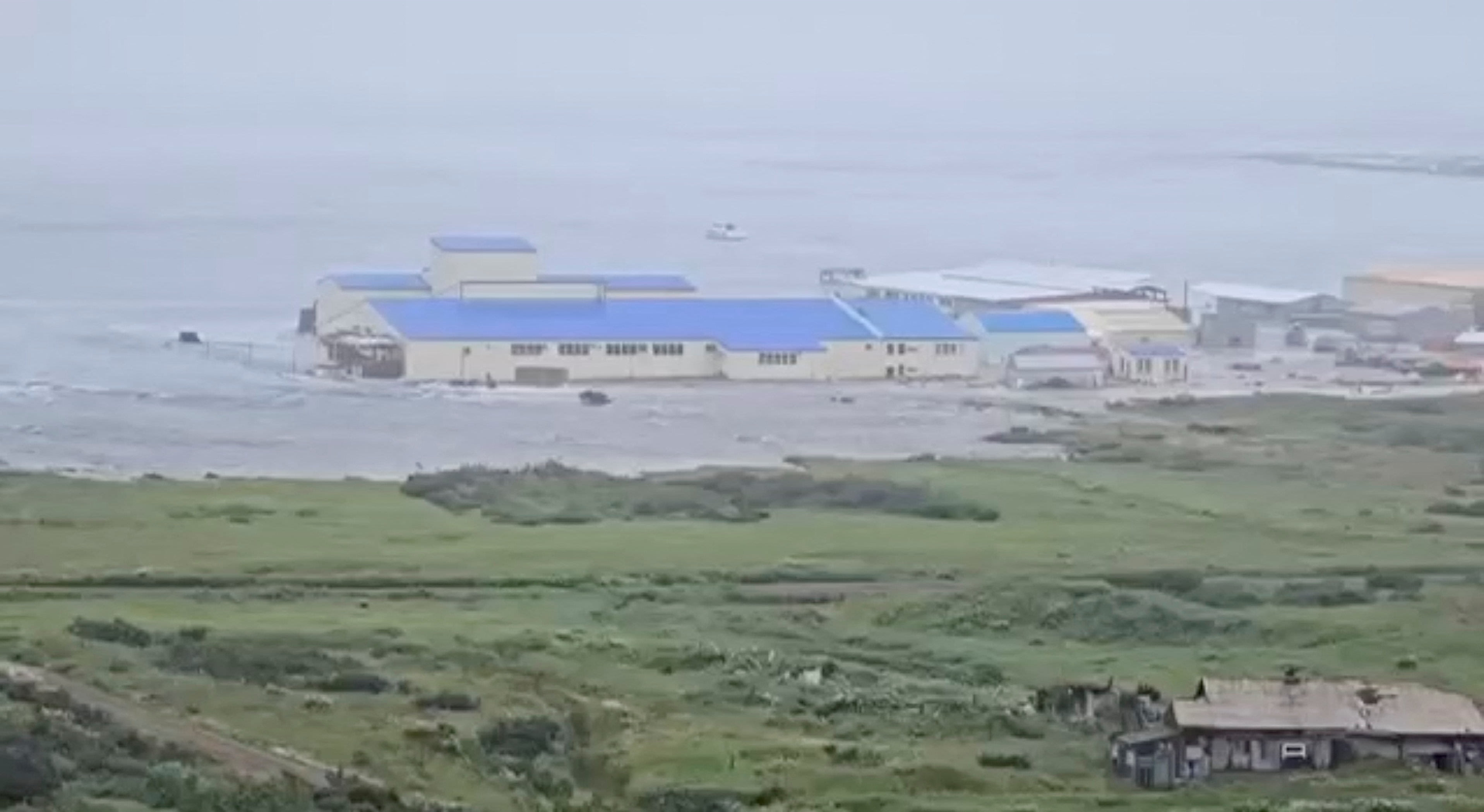 Tsunami reaches California coast after 8.6 magnitude earthquake strikes ...