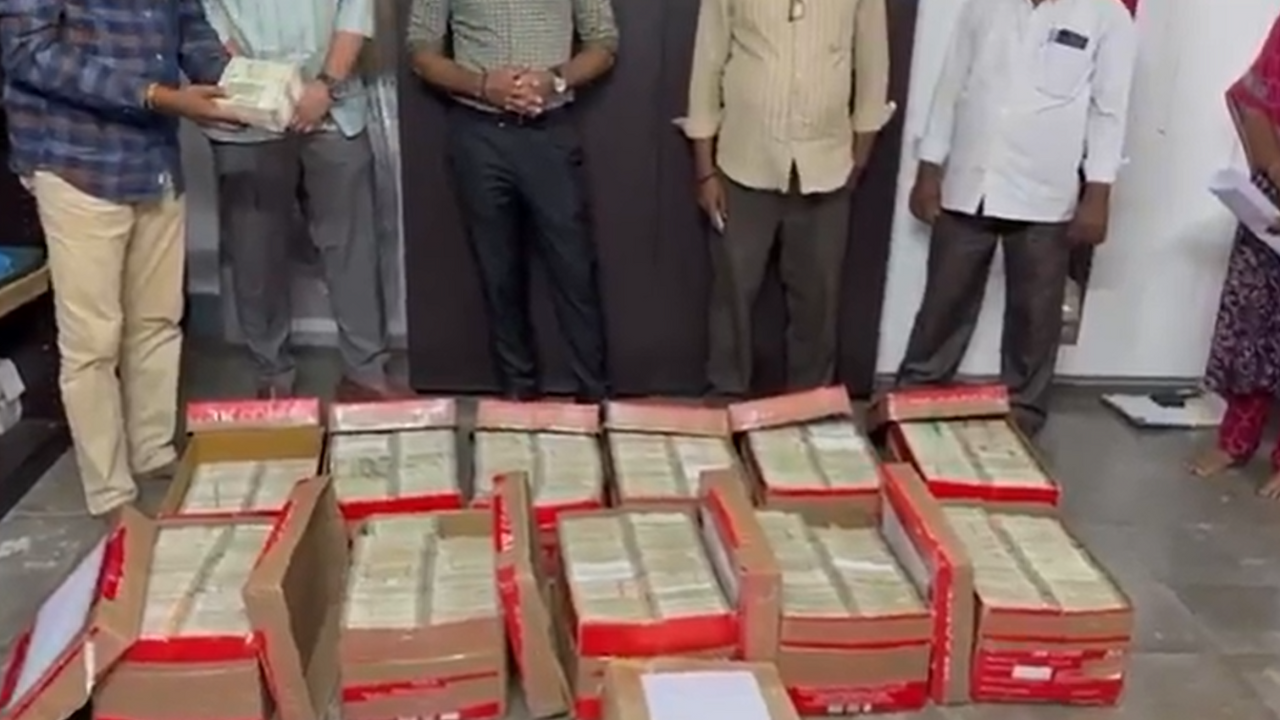 Andhra Pradesh liquor 'scam': SIT seizes Rs 11 crore in major raid ...