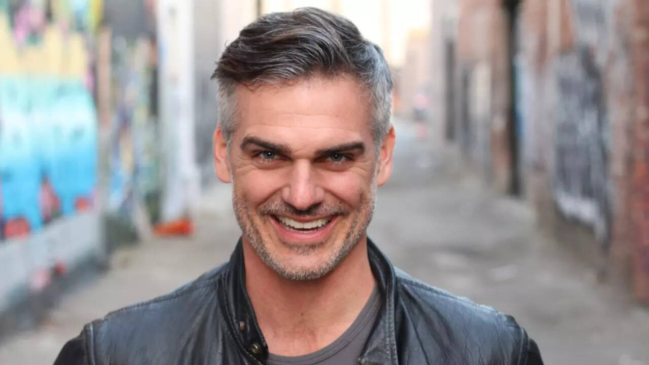 Top psychologist shares 5 crucial signs of high-functioning depression