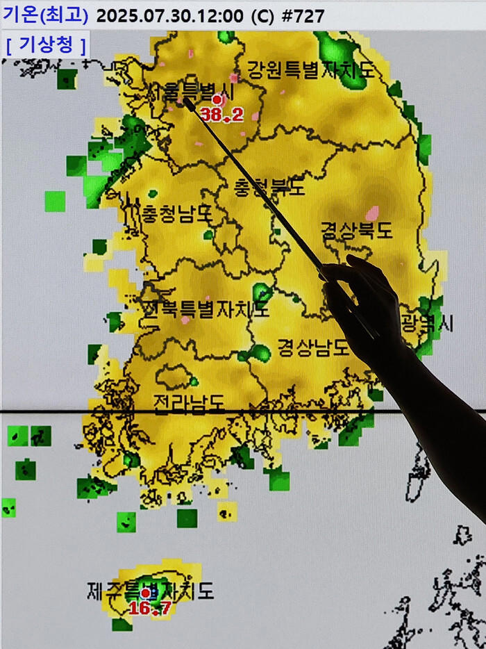 Scorching heat across S. Korea