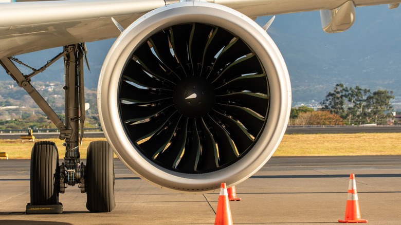 Why Jet Engines Are Getting Bigger And Bigger