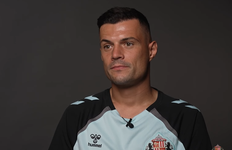 Ex-Arsenal star explains shock Premier League return