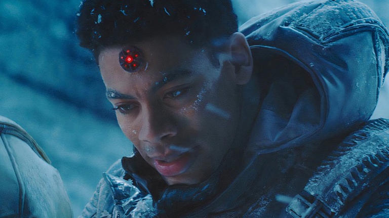 Before HBO's Green Lantern Series, Aaron Pierre Starred In A Failed ...