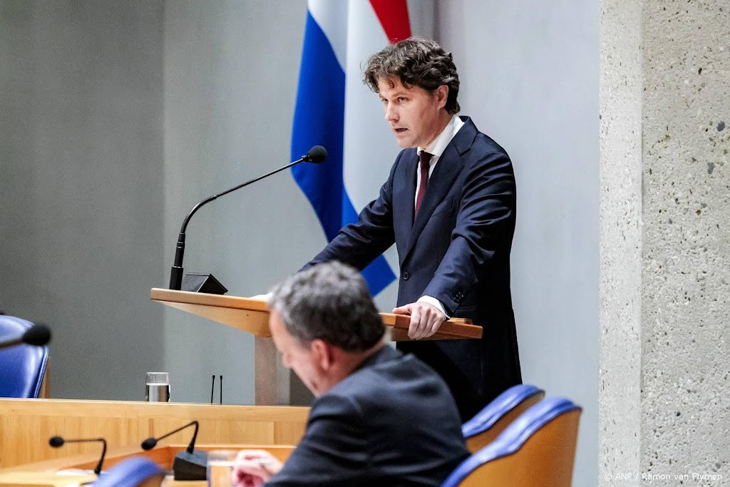 CDA lijkt in peilingen voorbij VVD te klimmen CDA lijkt in peilingen voorbij VVD te klimmen