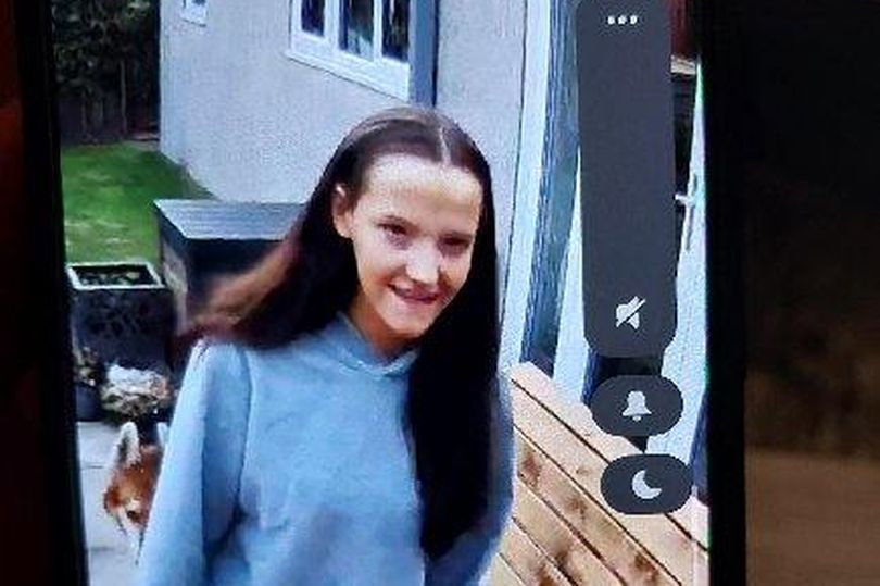 Missing sisters last seen at Dundee shopping centre as cops launch ...