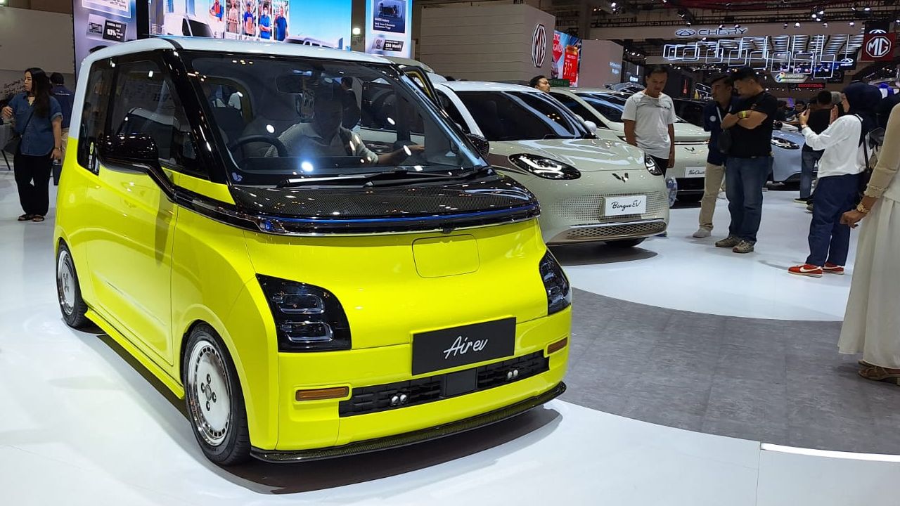Data Kemenhub, lima tahun terakhir pendaftaran mobil listrik melesat ...
