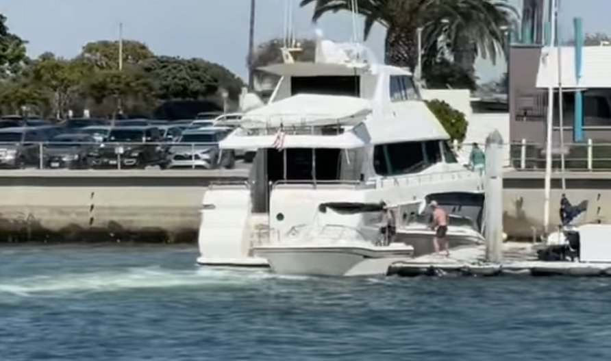 Shocking Boat Crash Captured in Los Angeles Marina