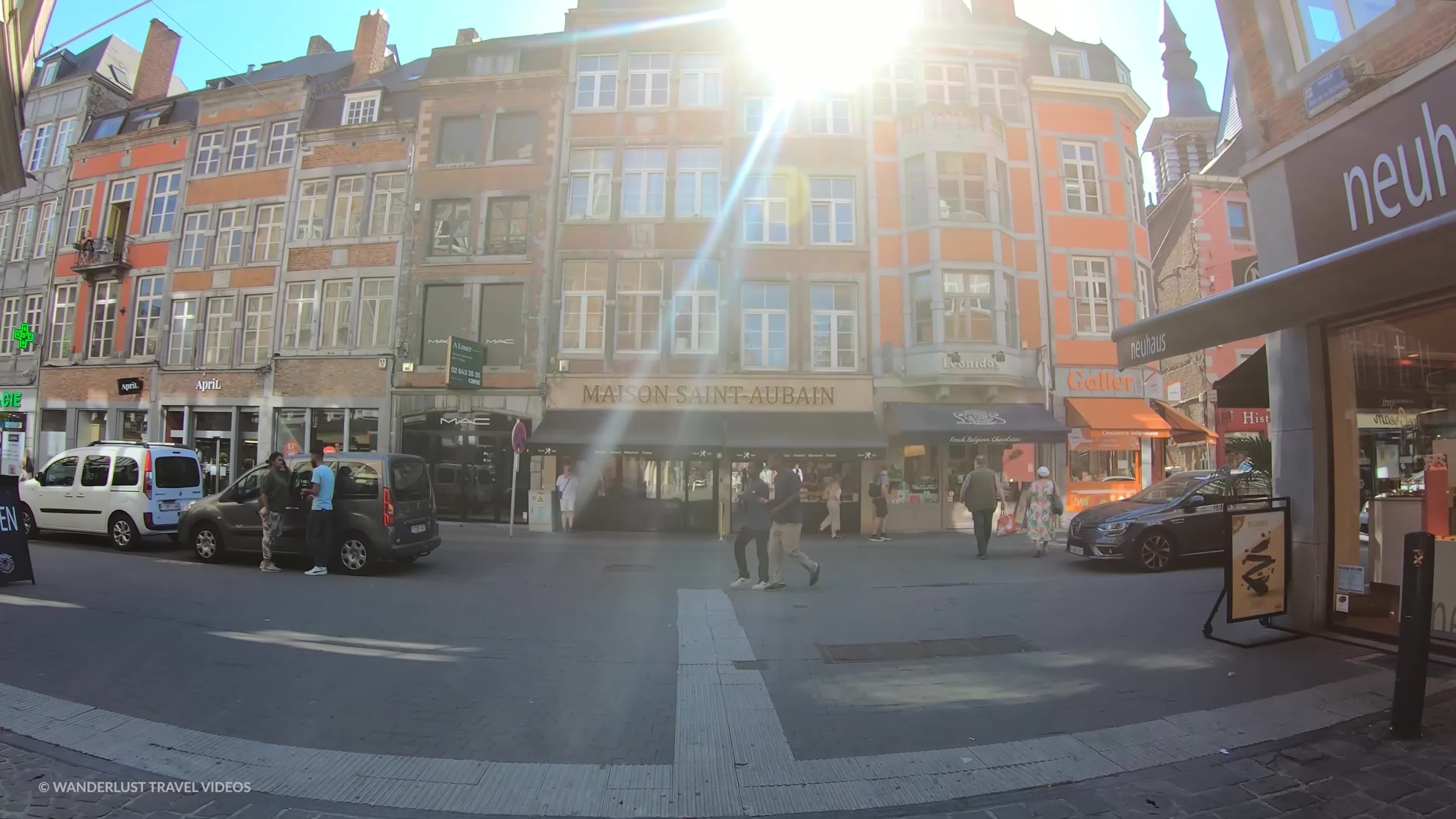 Promenade à Namur le long de la Meuse (4K)