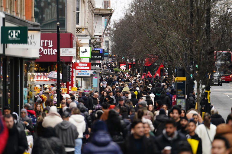 Migration fuels second largest annual jump in England and Wales ...