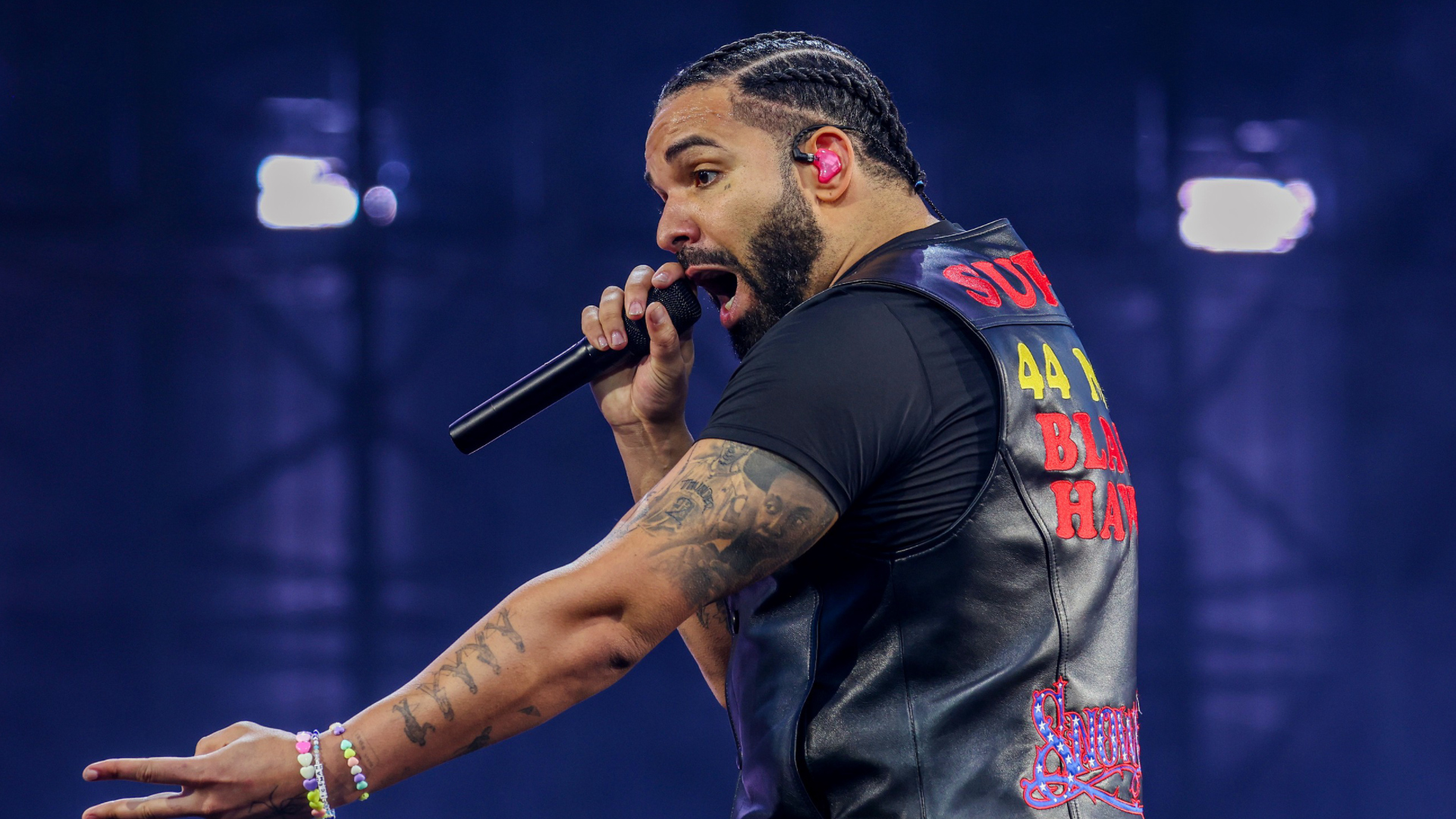 Drake officially cancels Australia and New Zealand tour
