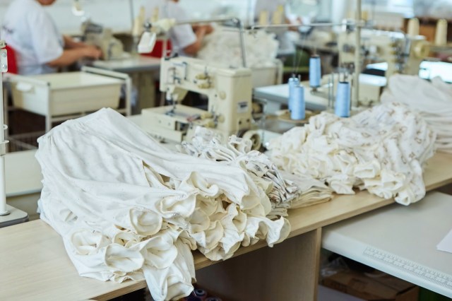Workers call out major fashion brands for grueling factory conditions ...