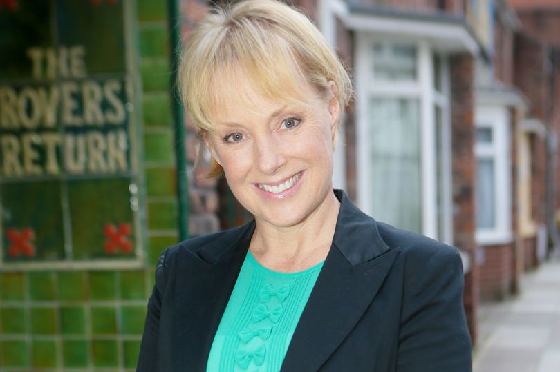 Coronation Street legend speaks out on 'retiring' from soap amid 'hard ...