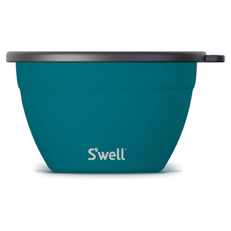 Amazon's Bestselling $50 Packable Salad Bowl Is On Sale for Just $28 ...