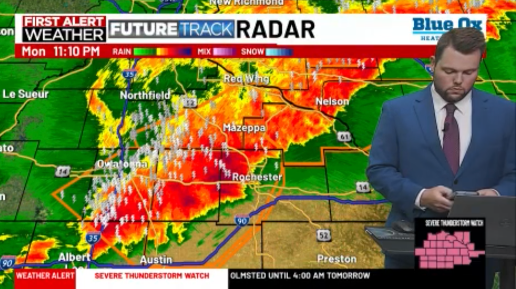 Minnesota meteorologist Nick Jansen blasted for texting wife during ...