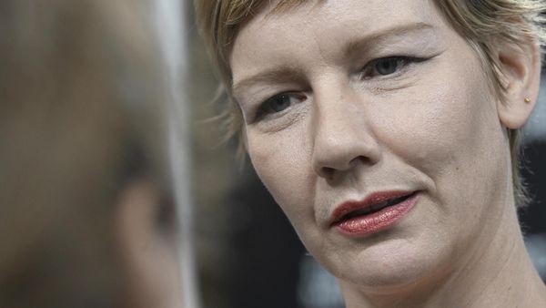 Immer mehr Künstler fordern Hilfe für Gaza, auch Sandra Hüller