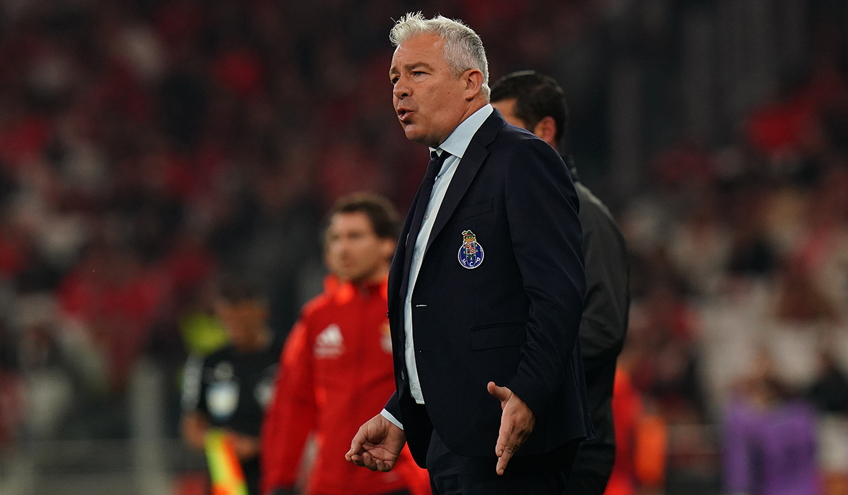 José Mourinho close to tears after his Champions League winning captain ...