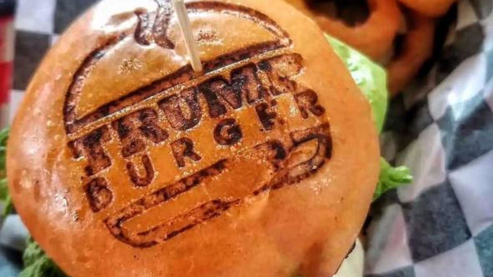What is A Trump Burger, and Why Is The 'Patriotic' Texas Chain's Owner ...