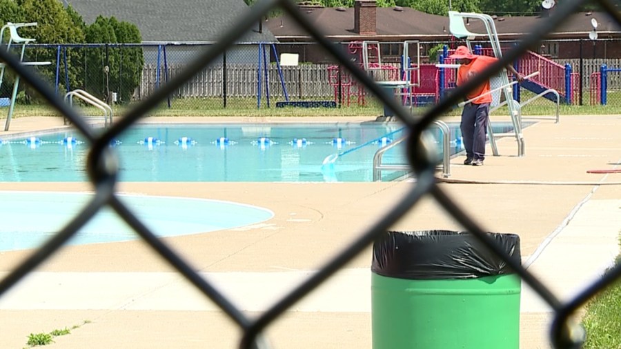 Rotary hosts back to school program at local pool
