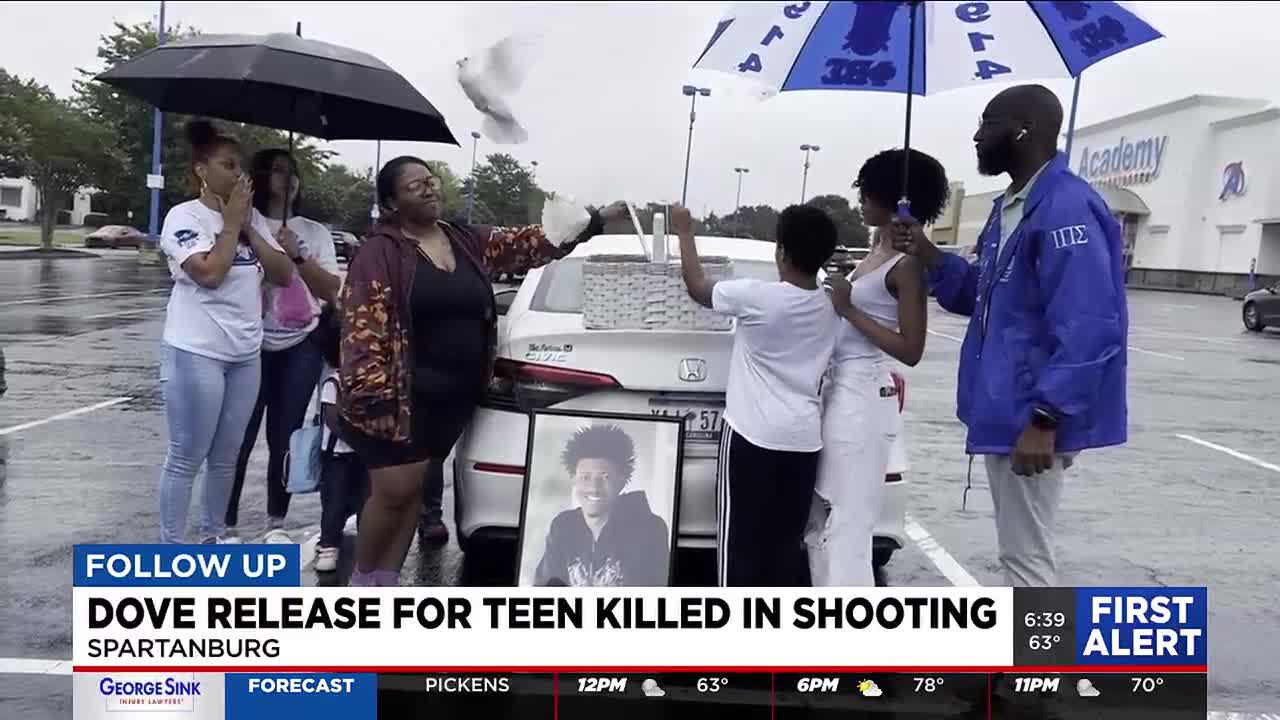 Family releases doves for Upstate teen killed in shooting