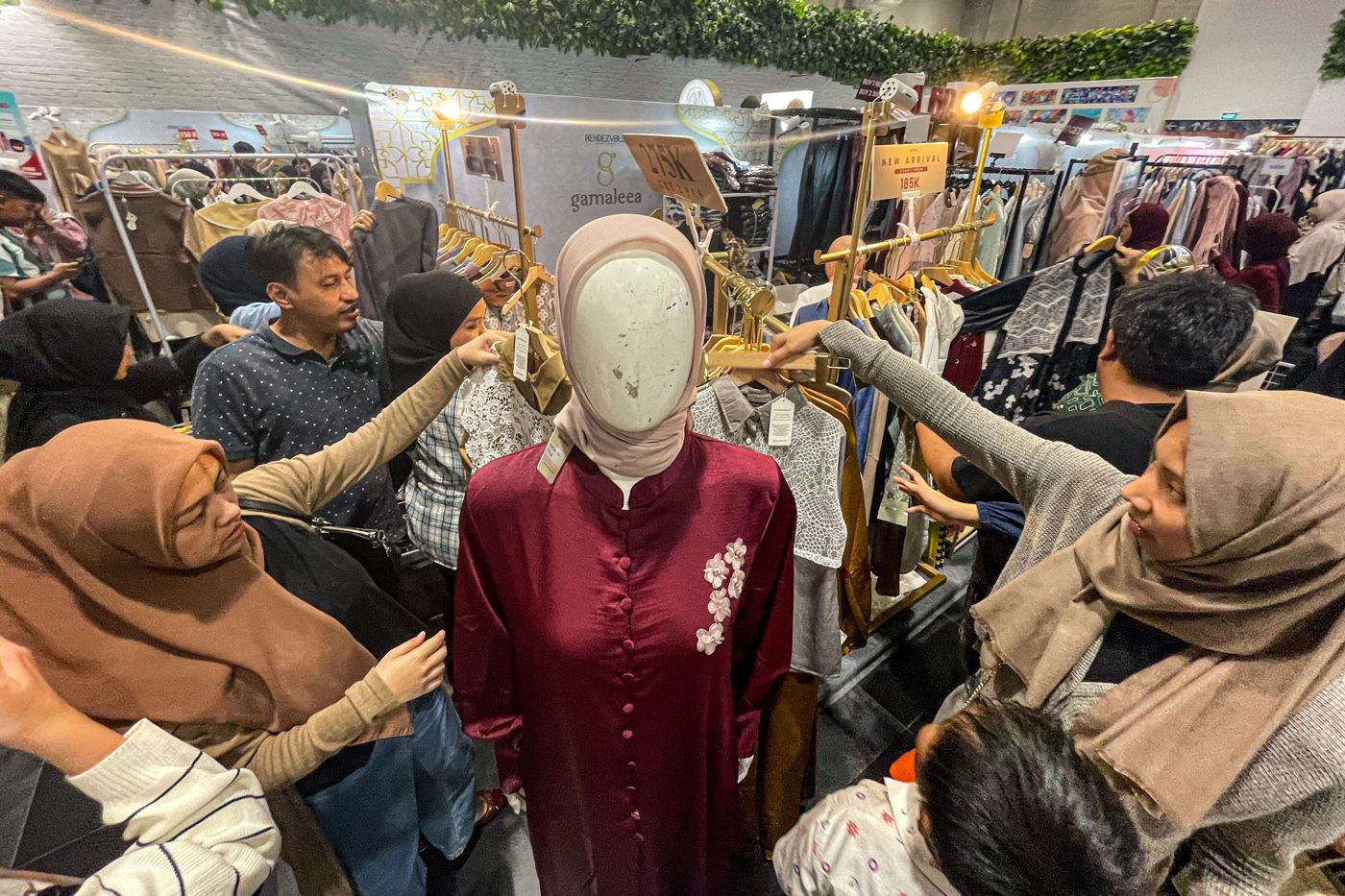 Pertumbuhan Ekonomi Kuartal II 2025, Apindo: Paradoks Fenomena Rojali ...