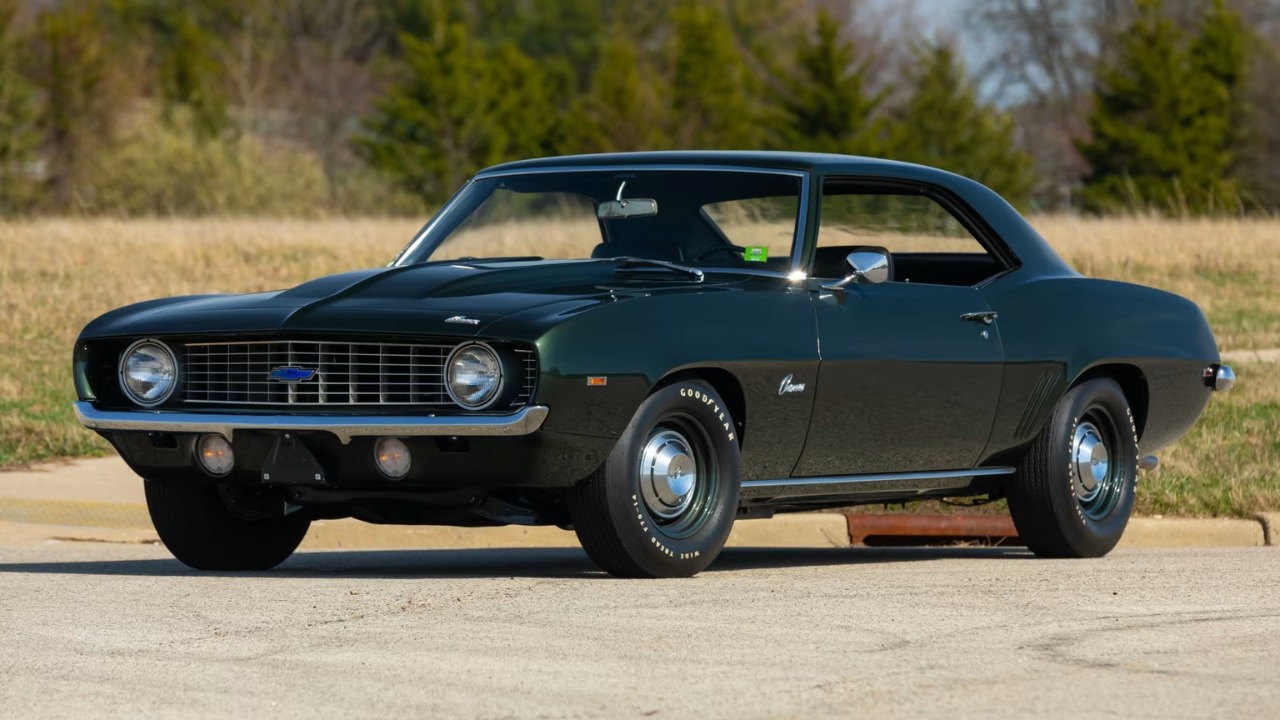 Muscle cars with factory race parts no one used