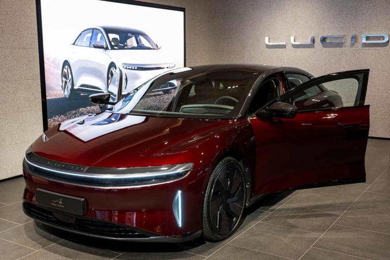 Rivian and Lucid Shares Drop After Earnings. Tesla’s Not the Only One ...