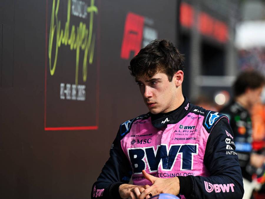 F1-Pilot crasht bei Reifentest heftig