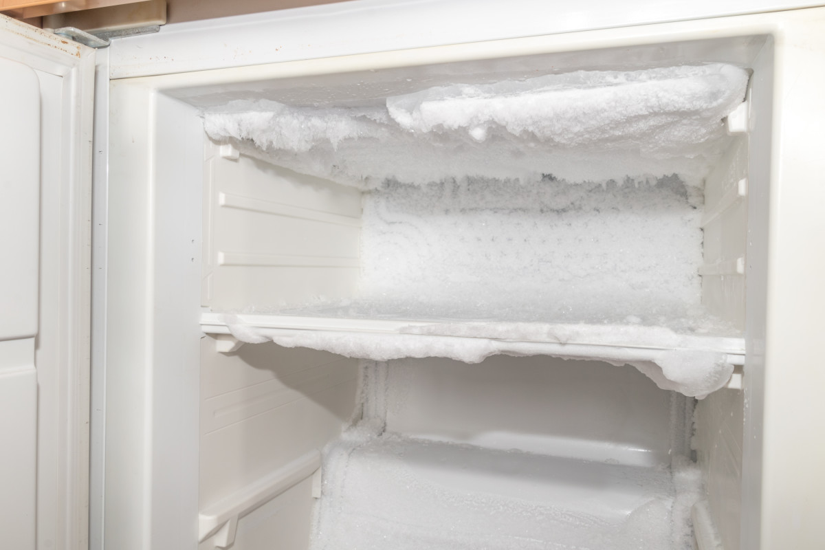 My Grandma's 5-Minute Hack for Defrosting a Freezer Is Genius
