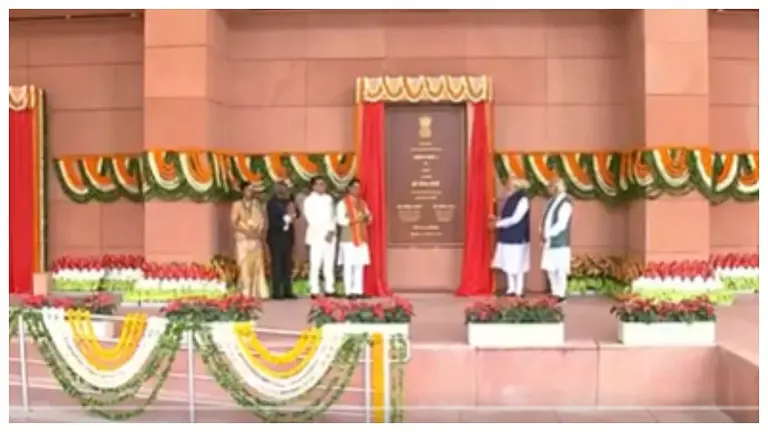 PM Modi Inaugurates Kartavya Bhawan, Built By L& Check Project Cost ...
