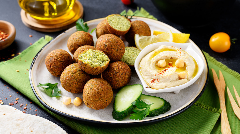 Falafel Is Almost Always Vegan, But Here's How To Double-Check Before ...