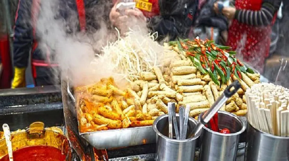 Monsoon Foods: Do you want to eat outside in the rain? You can trust ...