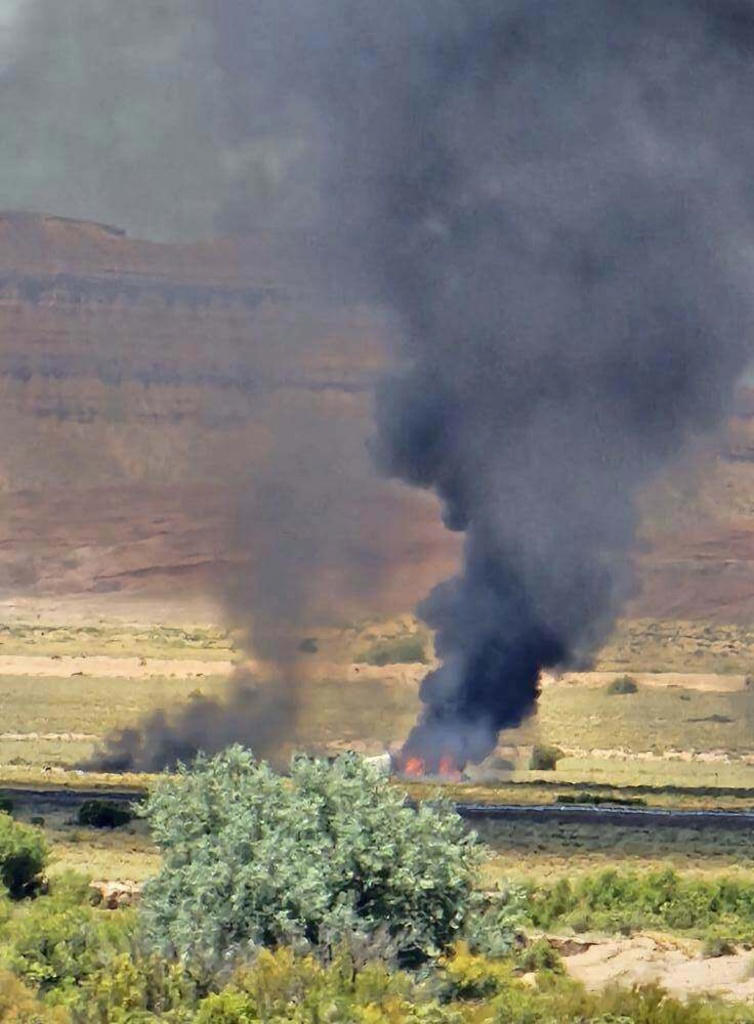 4 people die in crash of medical transport plane on Navajo Nation in ...