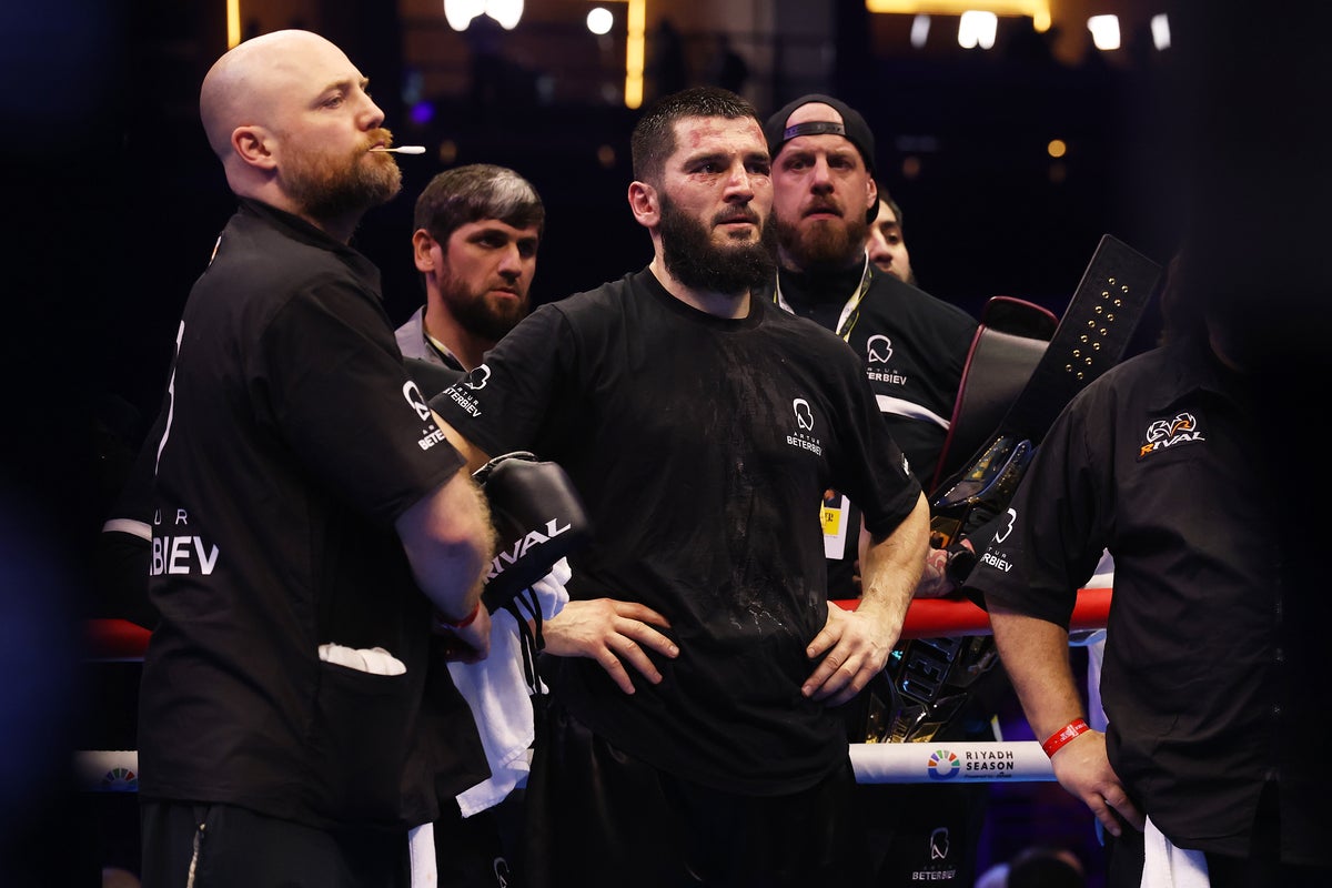 Artur Beterbiev’s next opponent named as Deon Nicholson with Dmitry Bivol trilogy delayed