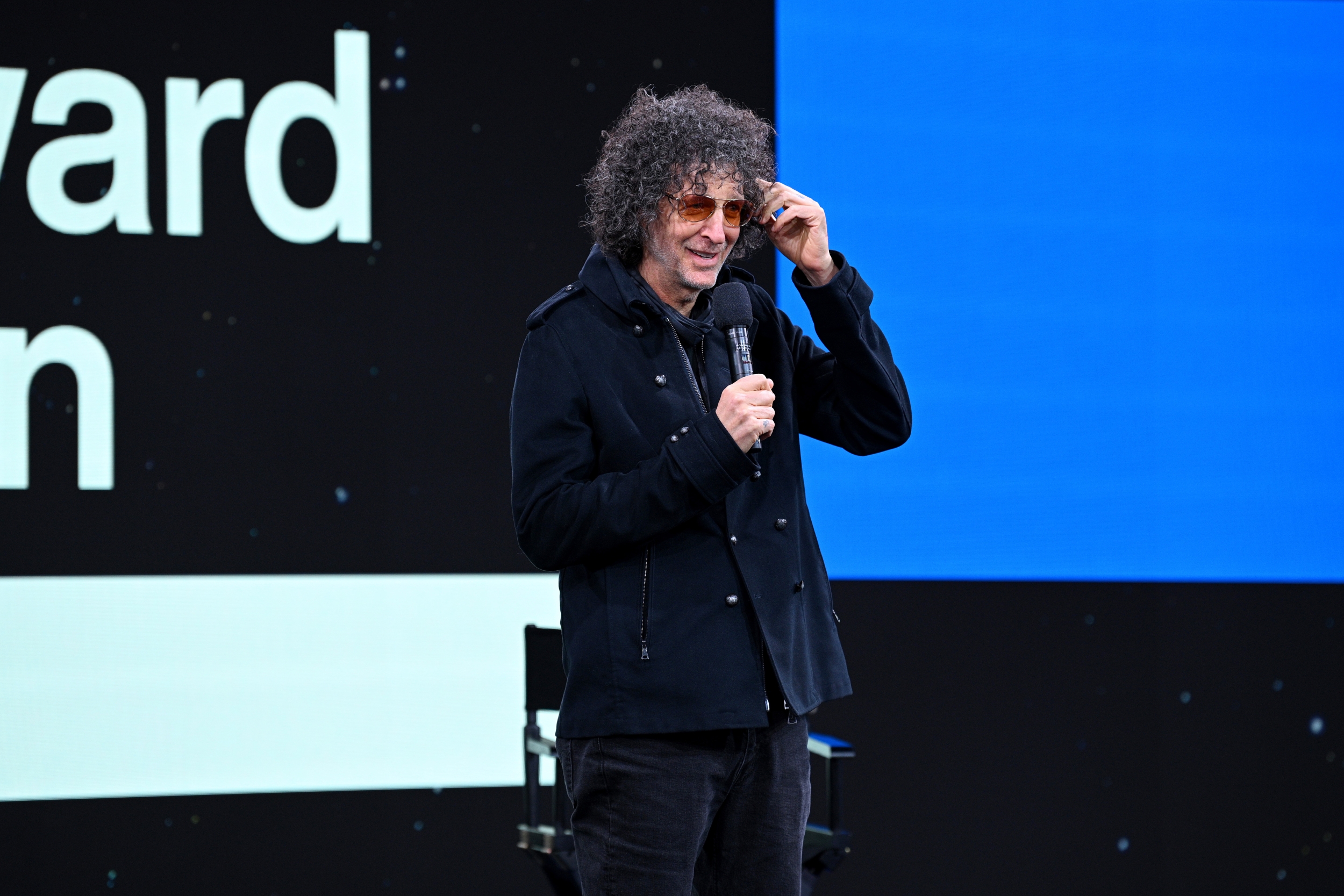 Howard Stern Show in 'Chaos' After Fake Cancelation: 'Pathetic Way to ...