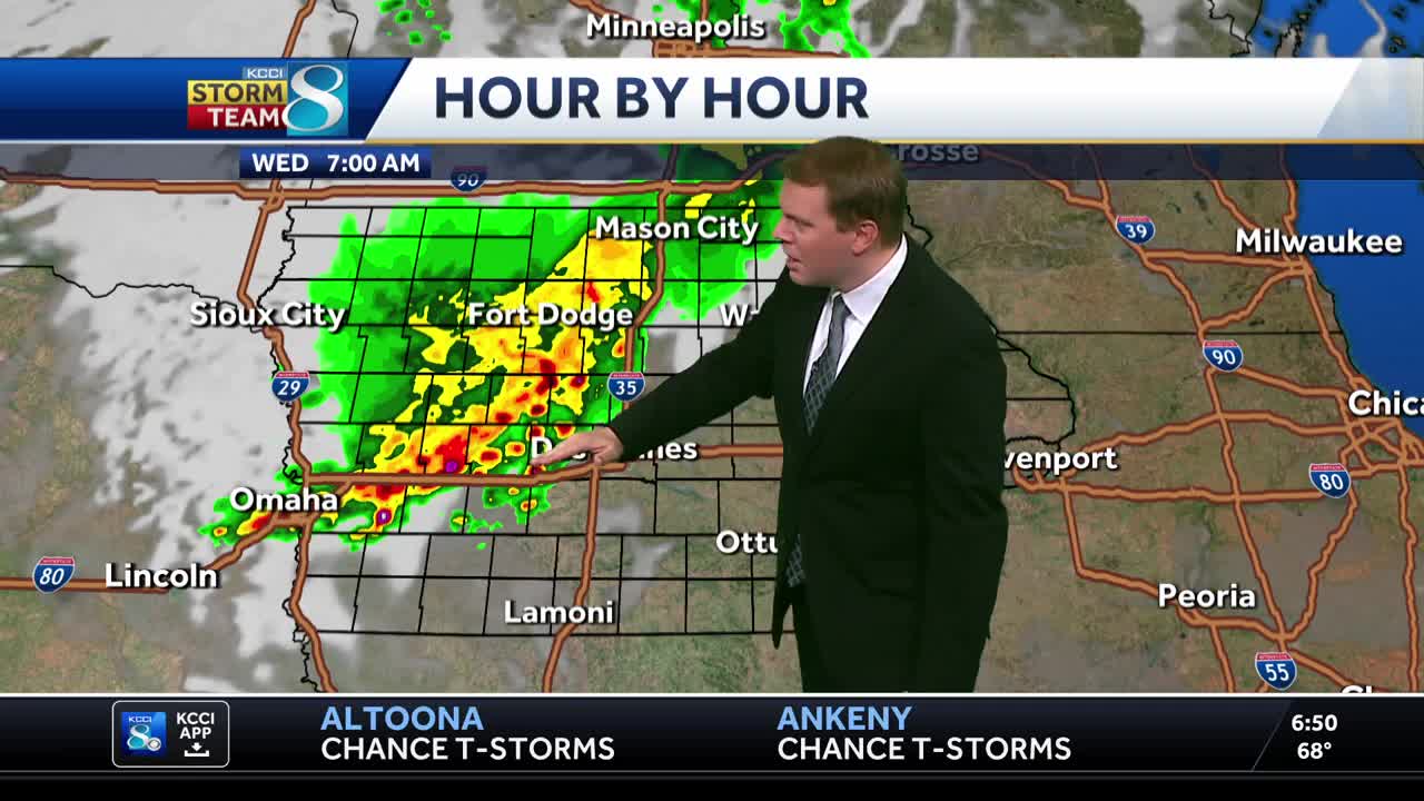 Iowa weather: Storms west this morning, warm and humid afternoon