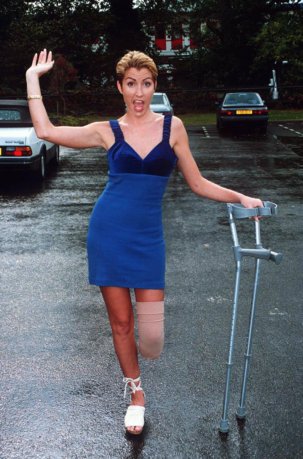 Heather Mills shuts down train row with prosthetic leg