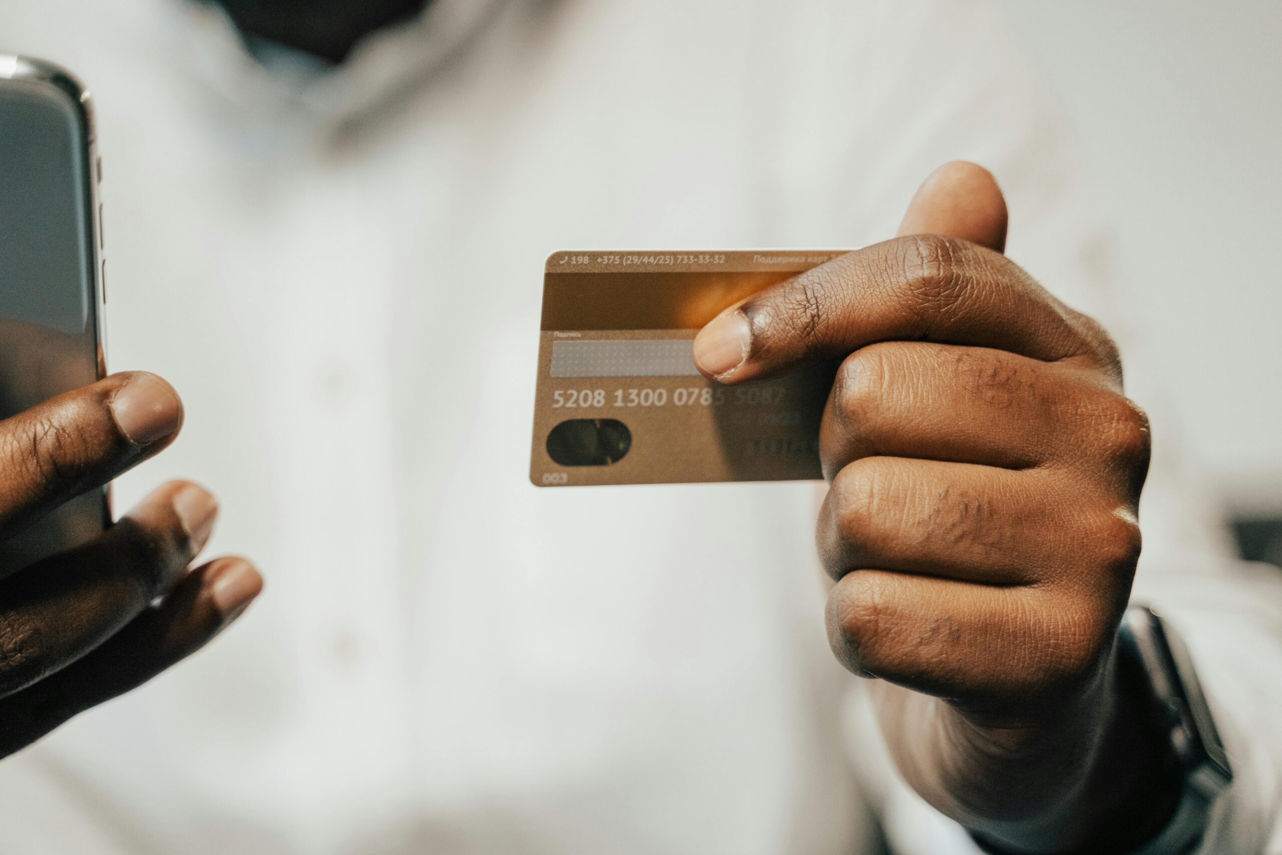 Business Credit Card Vs. Personal Credit Card: 8 Key Differences To Know