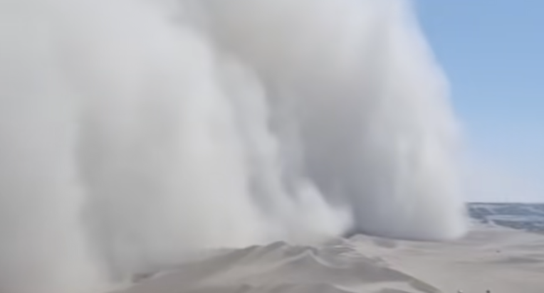 Rare Dust Storm Covers Peru Valley in Thick Haze