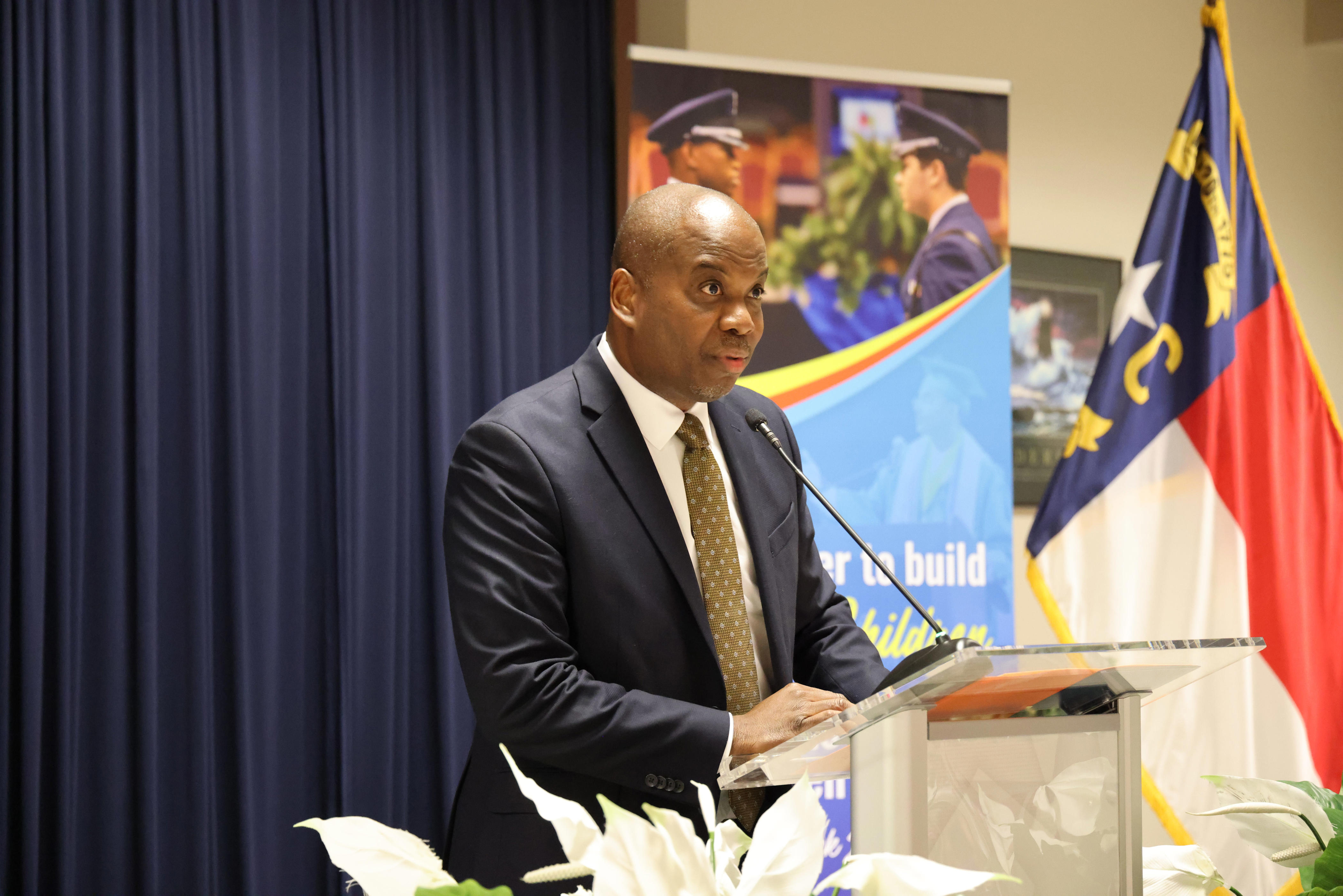 'Much to be proud of': Eric Bracy sworn in as superintendent of ...