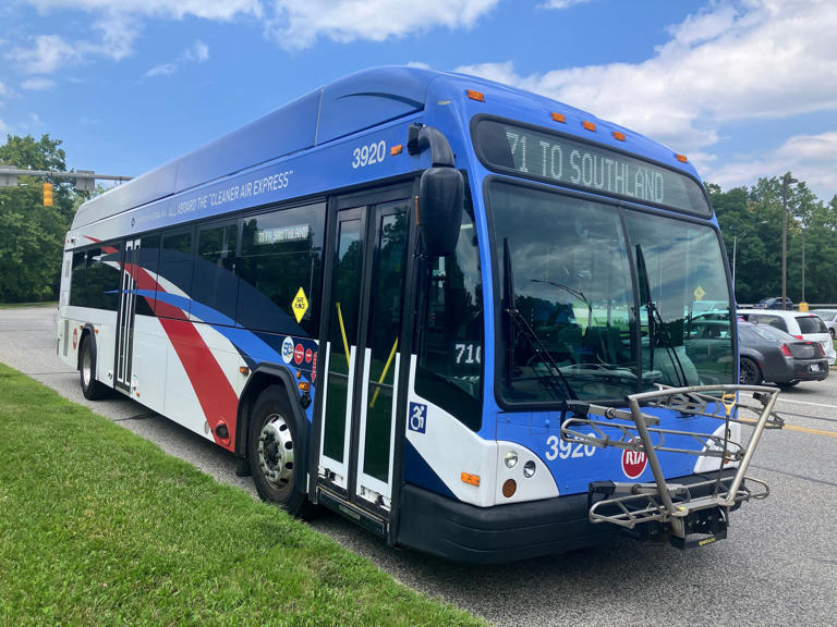 These 7 RTA routes each carry 1 million-plus passengers a year