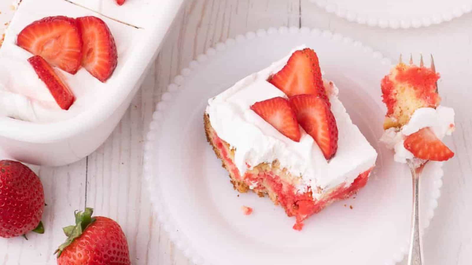 13 vintage cakes that are suddenly everywhere again
