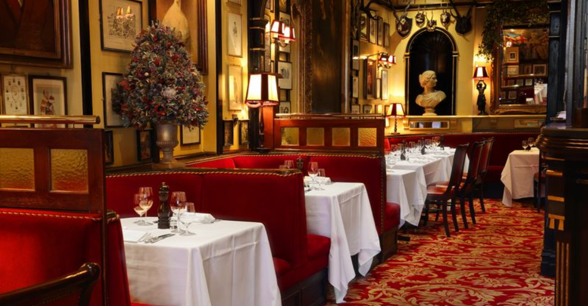 14 Bucket-List Historic Restaurants In Europe For An Unforgettable Meal