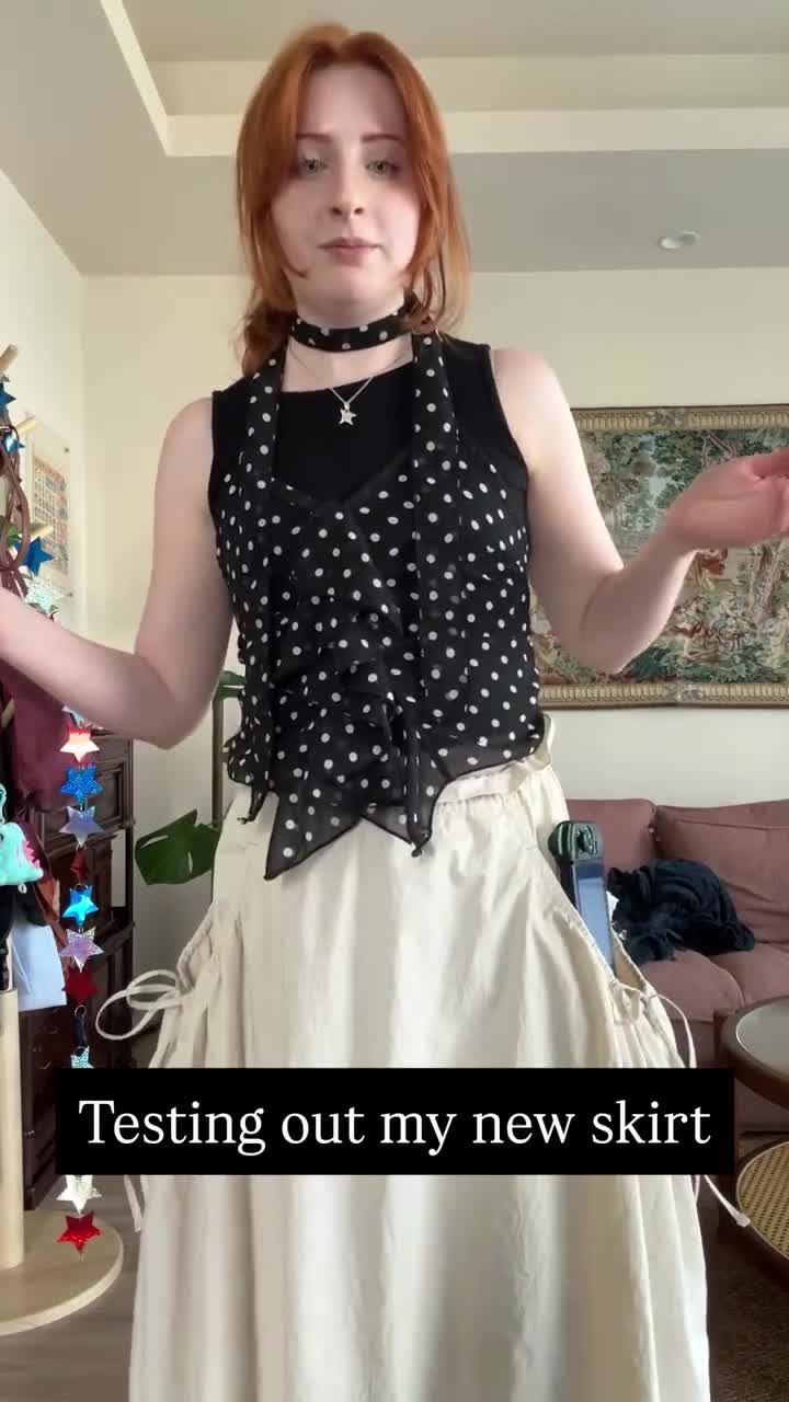 Testing How Much My Skirt’s Pockets Can Hold!