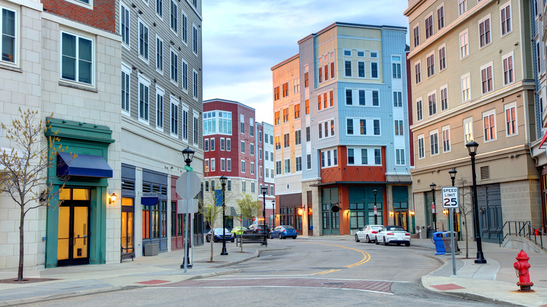 One Of Connecticut's Best College Towns Is An Underrated Rural Gem With ...