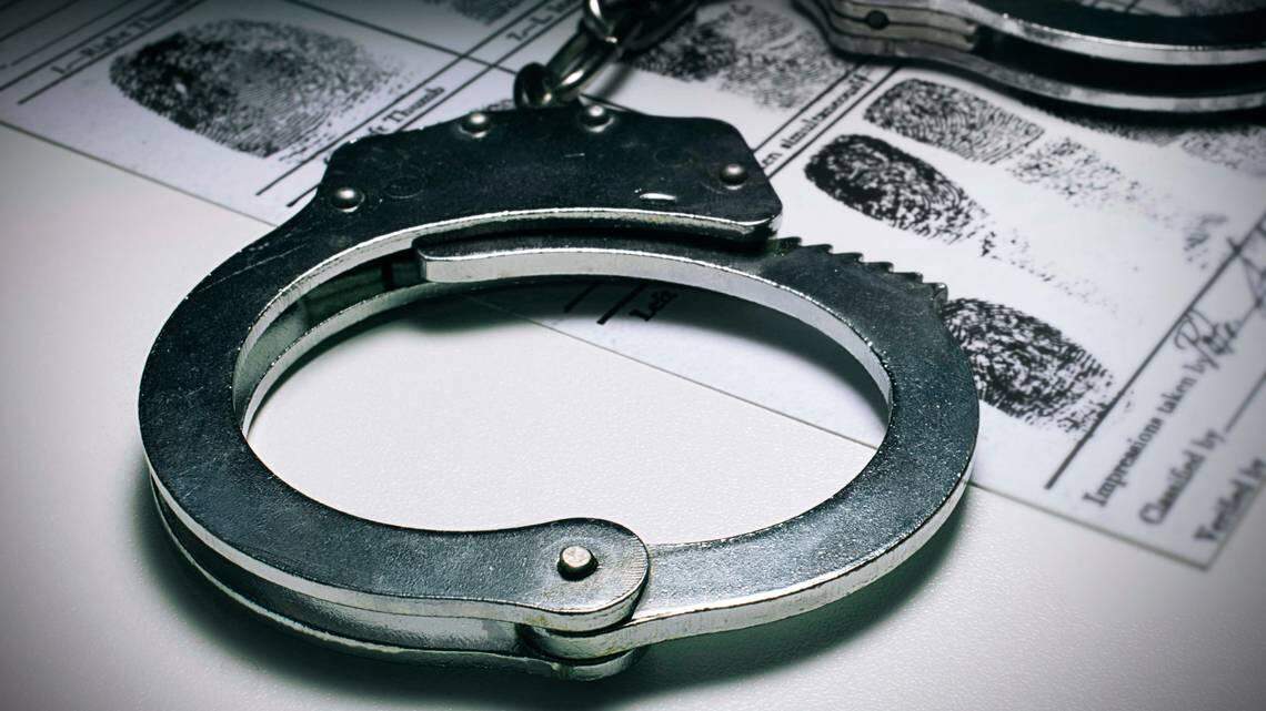 Box with $30,000 cash leads to arrest of accused scammer, California ...