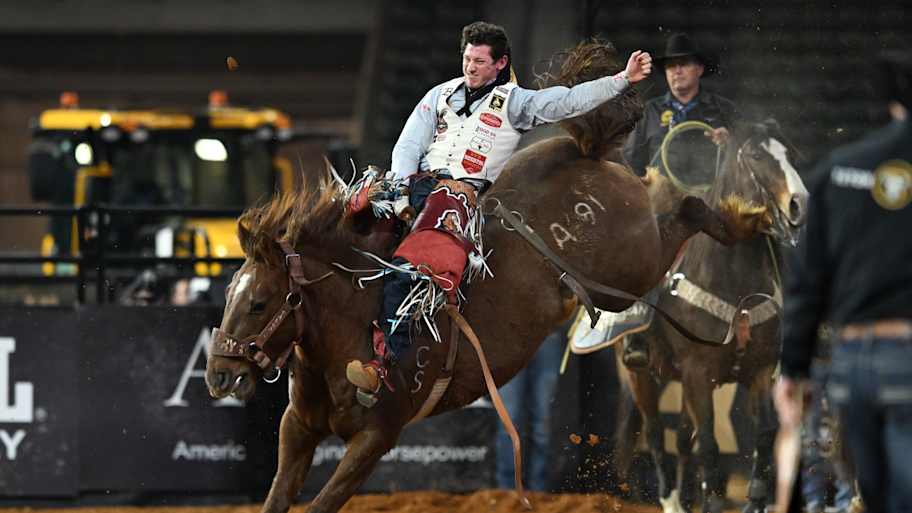 ProRodeo Competition Heats Up in the Midwest at Iowa and Wisconsin Rodeos
