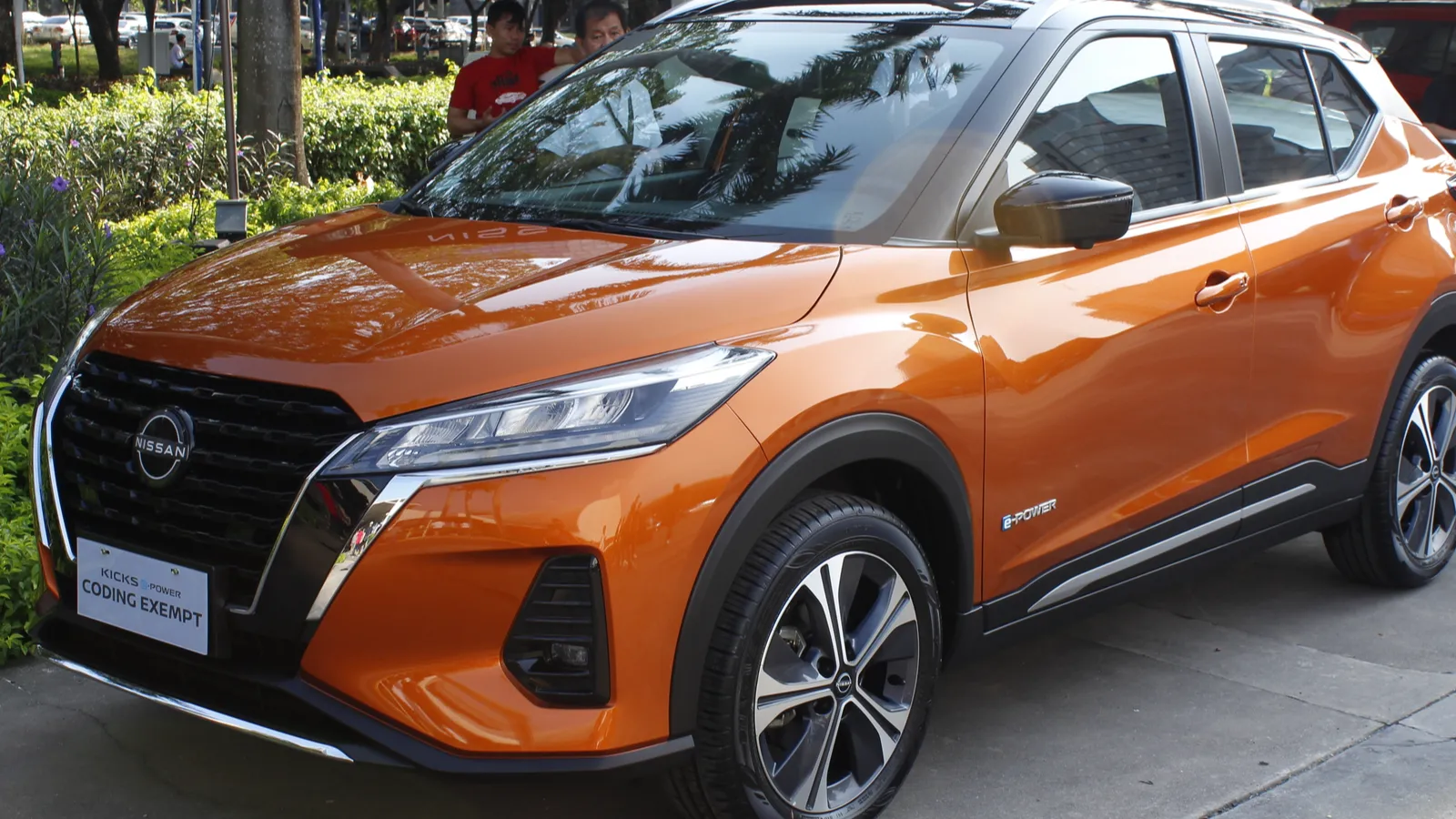 Nissan builds an affordable hybrid crossover that American car buyers ...
