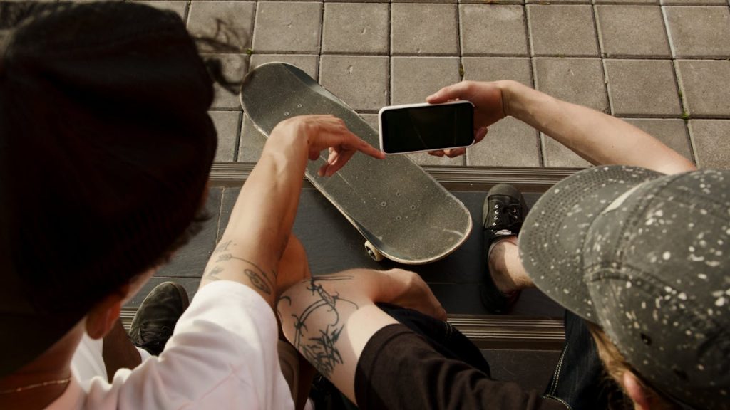 Too much screen time increases risk of heart attack or stroke: study