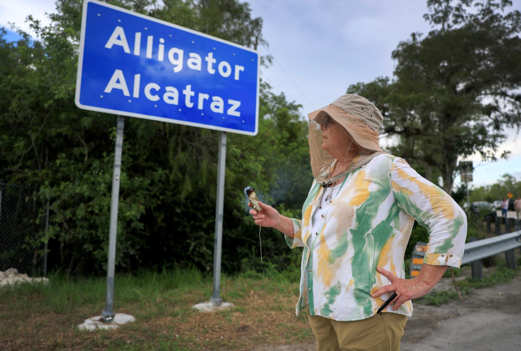 Ex-“Alligator Alcatraz” worker details “inhumane” treatment