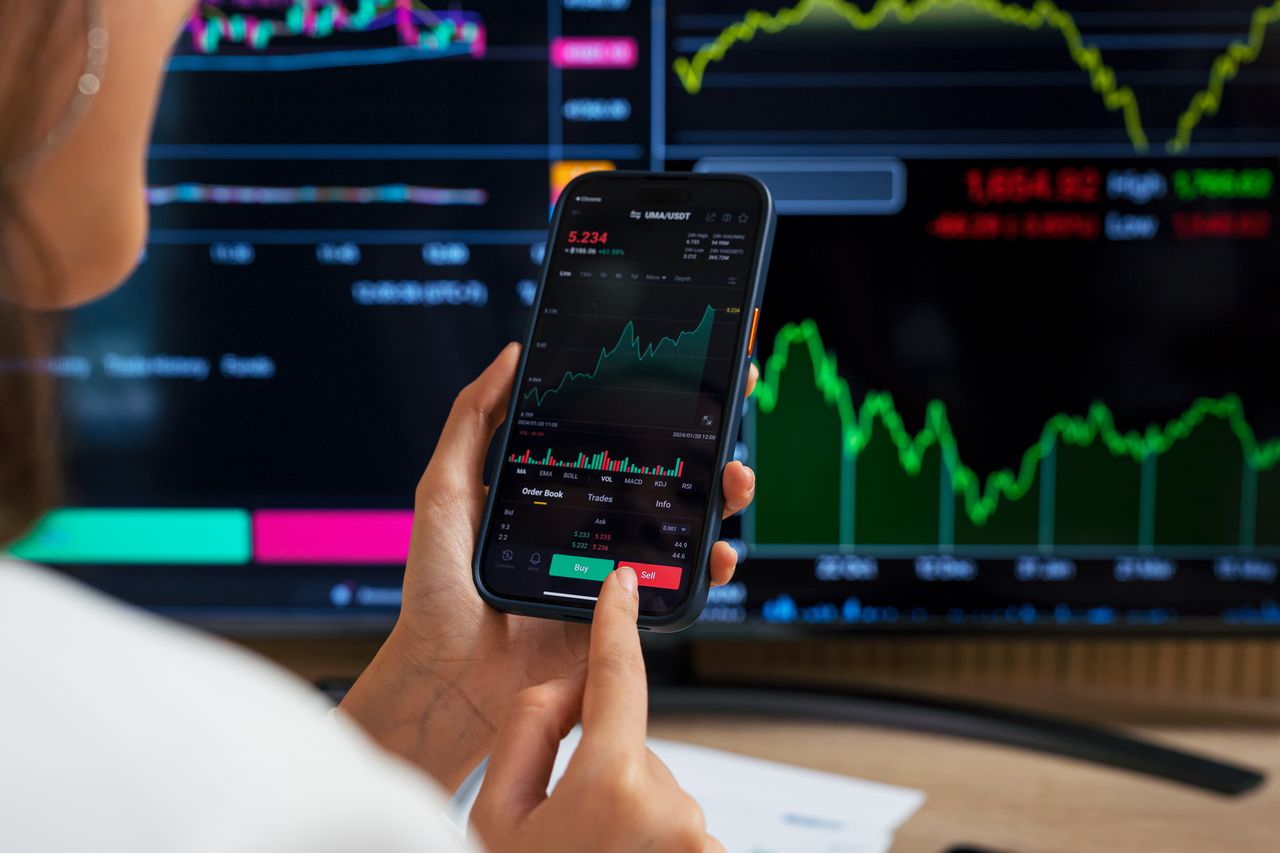 Best trading platforms for UK investors ranked – how do they compare?
